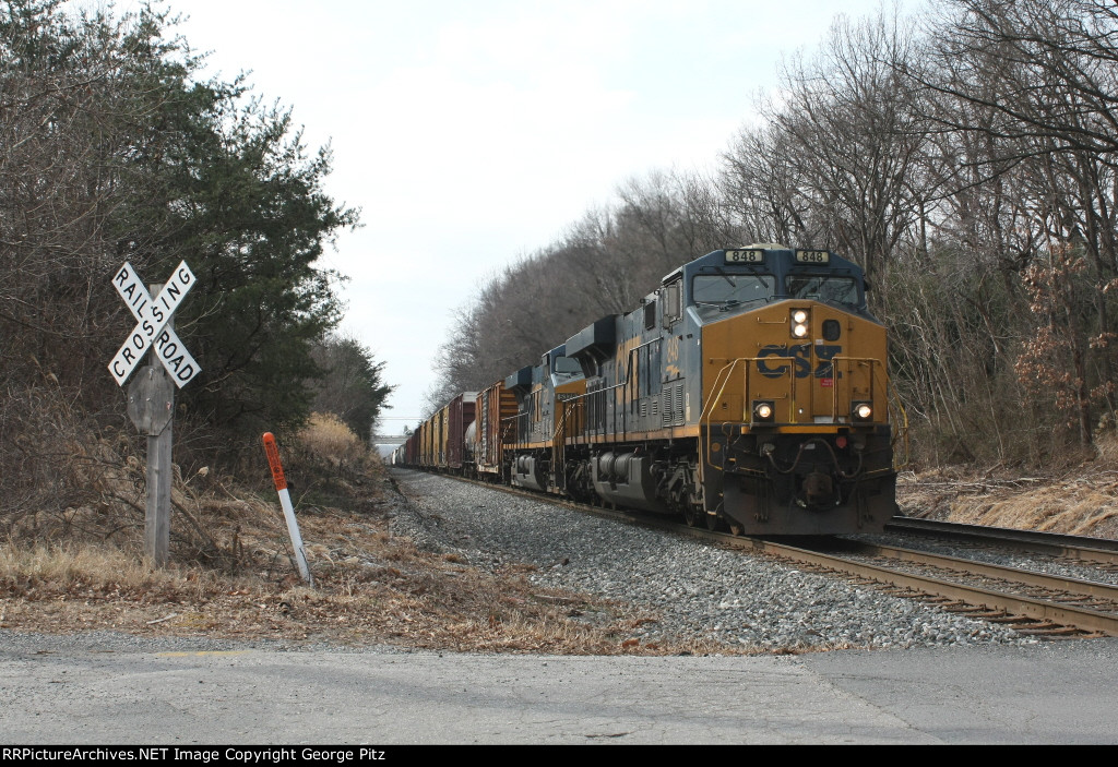CSX 848 and train Q438